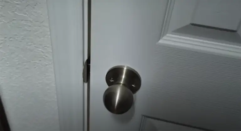 6 Ways to Lock a Bedroom Door From the Outside - HomeProfy